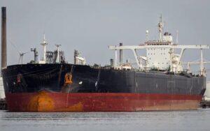 17 Types of Commercial Ships in the Merchant Navy